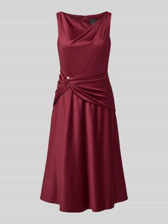 Adrianna Papell Cocktailkleid aus Satin mit Raffungen