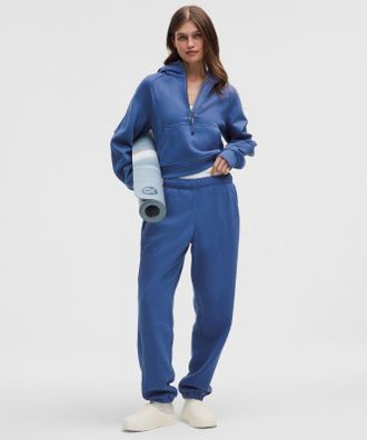 lululemon Scuba Jogger im Oversized Fit mit mittelhohem Bund Regular f&uuml;r Frauen - Gr&ouml;&szlig;e 3XS in Brilliant Blue