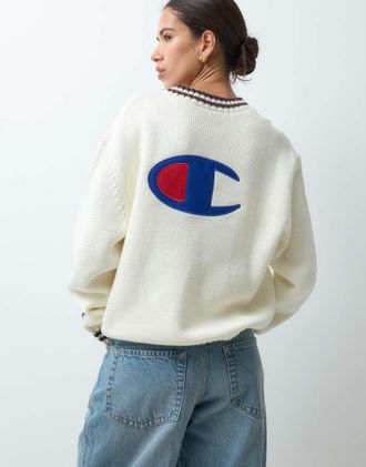 Champion Strickpullover mit V-Ausschnitt und R&uuml;ckendruck in Grau