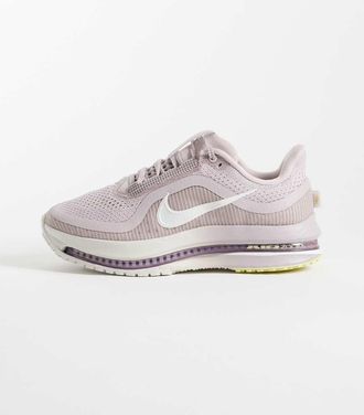 Nike Pegasus Premium Sneaker in Pink und Silber-Rosa