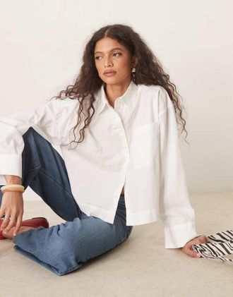 Selected Femme - Chemise courte coupe carr&eacute;e - Blanc