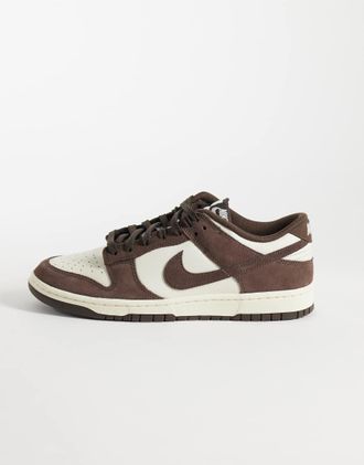 Nike Dunk Low Retro Sneaker in Braun und Wollwei&szlig;