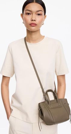 Arket Umh&auml;ngetasche Aus Leder -Gr&uuml;n