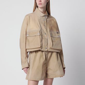 Prada Kurzer Regenmantel aus Re-Nylon in Camel