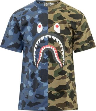 A Bathing Ape A Bathing Ape, Homme, Tops, Multicolore, Taille: L Split Camo Shark Tee