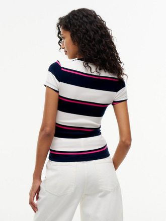 Tommy Jeans Rundhalsshirt TJW SLIM RIB SCRIPT SS TEE Baumwollmischung, slim fit, figurbetont, in gerippter Struktur