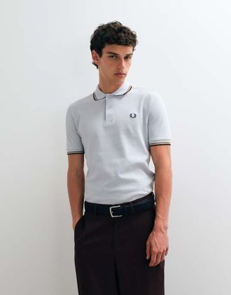 Fred Perry Polo avec double liser&eacute; - Bleu p&acirc;le avec liser&eacute;s marron et vert