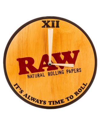 Raw Wanduhr mit Rollen