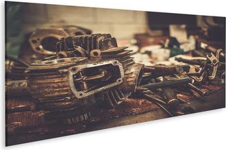 Islandburner Bild auf Leinwand Teil Eines Motorrad Motors Auf Einem Tisch In Der Werkstatt Bilder Wandbilder Poster