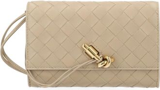 Bottega Veneta Womens Pochette Andiamo Beige Leather Lamb Clutch Bags