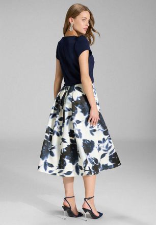 Swing Chiffonbluse - Oberteil aus Scuba mit kurzen &Auml;rmeln Figurbetonte Passform