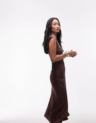 & Other Stories Maxikleid aus Satin in Dunkelbraun mit asymmetrischem Schnitt und Fl&uuml;gel&auml;rmeln-Brown