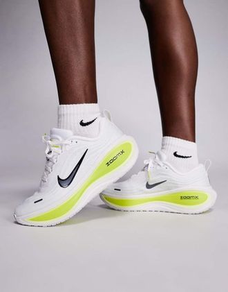 Nike Vomero Plus - Baskets - Blanc et jaune