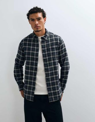 Barbour Transverse lang&auml;rmliges kariertes Hemd in Schwarz