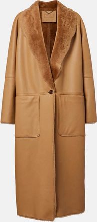 Dorothee Schumacher Mantel Soft Touch aus Leder mit Shearling