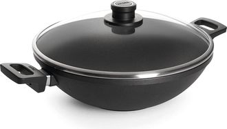 Woll Nowo Titanium Wok- und Rührpfanne mit Glasdeckel in Box - Induktiv -, Ø 32 cm, 11 cm hoch, mit 2 Seitengriffen - Geeignet für alle Herdarten