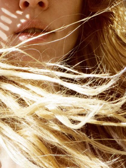 Nos conseils pour protéger ses cheveux en été