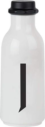 DESIGN LETTERS Pers&ouml;nliche Trinkflasche Wei&szlig; (J) | BPA-Frei | 500 ml | Tritan Wasserflasche im Nordisches Design | Auslaufsicher | Sp&uuml;lmaschinengeeignet | erh&auml;ltlich