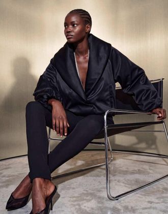 Asos veste oversize en nylon &agrave; col ch&acirc;le noire