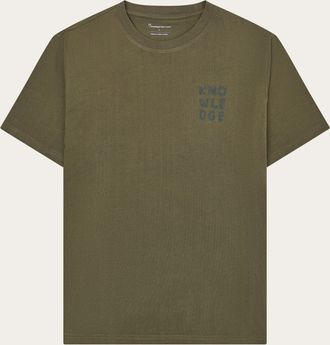 Knowledge Cotton Apparel Herren vegan T-Shirt Chest Print Burned Olive