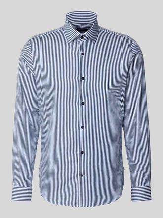 Matinique Regular Fit Business-Hemd mit Kentkragen Modell trostol