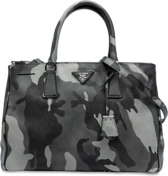 Prada sac à main Galleria Double Zip médium en cuir Saffiano Lux (2010-2025) - Gris