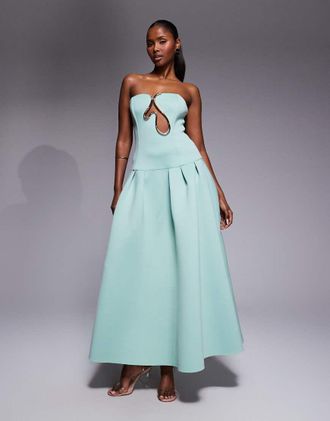 Asos Premium - Maxikleid aus neoprenartigem Stoff in Mint mit tiefer Taille und gewelltem Besatz-Gr&uuml;n