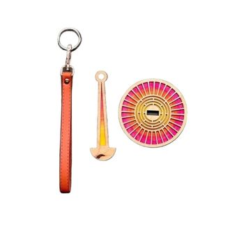 Generic DIY-Garnhalter, Holzwerkzeuge, H&auml;kelzubeh&ouml;r mit Handschlaufe, Wollkn&auml;uelwickler und tragbarer Strickgarn-Organizer(Red)