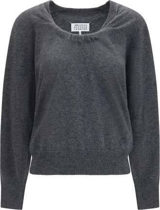 Maison Margiela Wollpullover mit Raffung am Halsausschnitt - - Knitwear - Damen - Grau - M