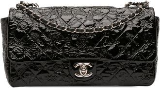 Chanel Hobo Bags - Jumbo Patent Embossed Lucky Symbols Flap - Gr. unisize - in Schwarz - f&uuml;r Damen