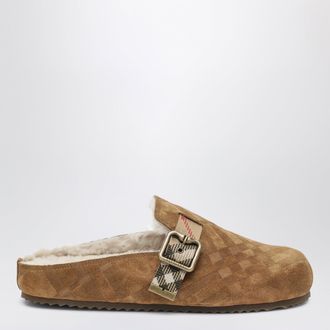 Burberry Urchin Clogs aus Veloursleder mit Shearling und Check in Jute