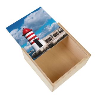 Fabulous Box aus Holz - kleiner Leuchtturm rot und wei&szlig; auf dem Pier Meer Ocean (11 x 11 x 3,5 cm)