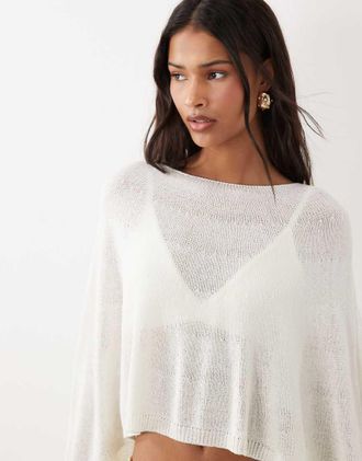 SNDYS Top poncho en maille &agrave; &eacute;paules d&eacute;nud&eacute;es - Blanc cass&eacute;