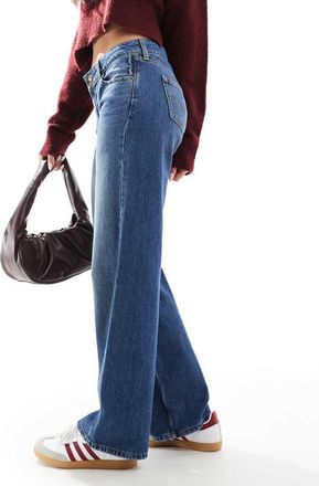 Levi's Superlow Loose Jeans in Mittelblau-Marineblau