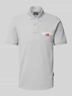 Napapijri Slim Fit Poloshirt mit Label-Print Modell AYLMER