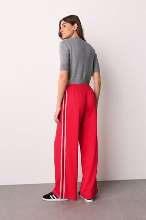 Next Jogginghose Flie&szlig;ende Jogginghose mit weitem Bein (1-tlg)