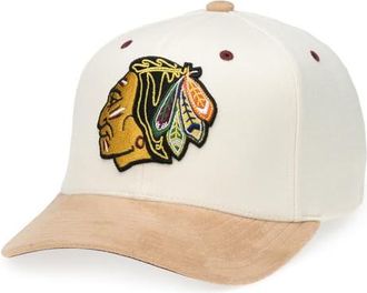 Mitchell & Ness NHL Cardinal Classic Snapback Casquette Chicago Blackhawks Crème