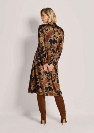 Madeleine Midikleid Schluppenkleid mit Bl&uuml;tenprint V-Ausschnitt, schwingender Rock & seitliche Eingrifftaschen