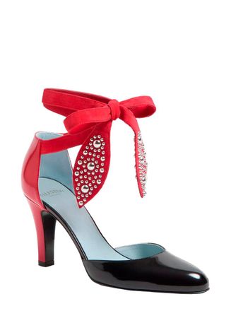 Valentino Garavani Womens Black Pumps With Bead Embellishment Calf