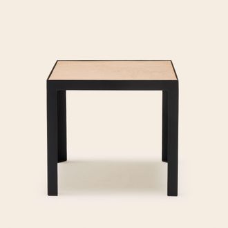 Madura Table DAppoint Orelia Beige poudr&eacute; et m&eacute;tal noir - BEIGE