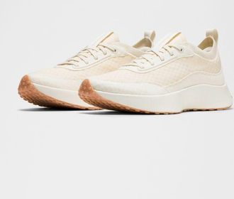 lululemon CrossCity Sneaker f&uuml;r M&auml;nner - Gr&ouml;&szlig;e 10/5 in Light Ivory/White/Filbert Tan