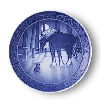 ROYAL COPENHAGEN 2019 Teller Pferd in der Wintersonne, 18cm