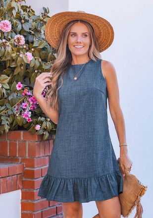 Cupshe A-Linien-Kleid &Auml;rmelloses Minikleid mit R&uuml;schensaum im Denim-Look