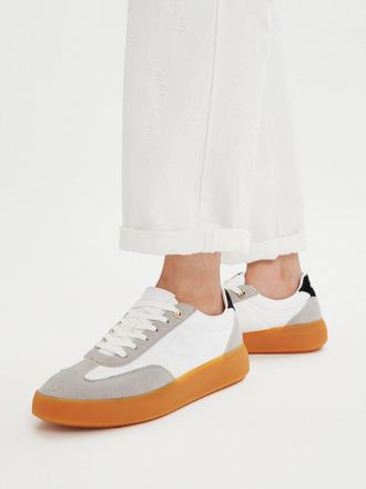 Guess Sneakers Guess FLPPAR FAB12 Wei&szlig;