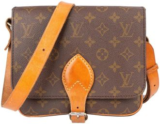 Louis Vuitton Crossbody Bags - Louis Vuitton Monogram Canvas Cartouchiere MM Cros - Gr. unisize - in Braun - f&uuml;r Damen