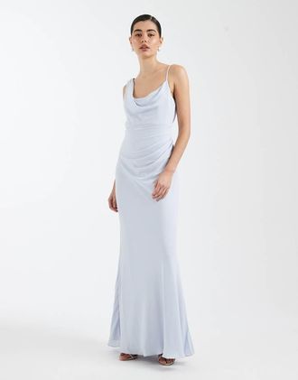 Six Stories Bridesmaid - Brautjungfern-Maxikleid aus Krepp in Blassblau mit asymmetrischem Wasserfallausschnitt