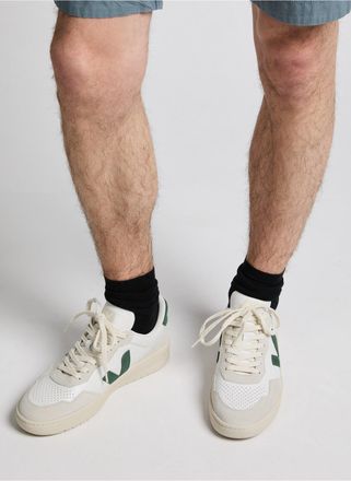 Veja Baskets V-90 en cuir