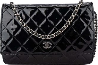 Chanel Crossbody Bags - Chanel Quilted Patent Leather Wallet On Chain Cros - Gr. unisize - in Bunt - f&uuml;r Damen