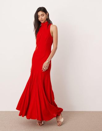 Asos Samt-Maxikleid in Rot mit Neckholder und Godet-Rock
