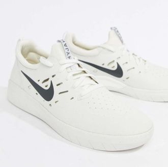 Nike Nyjah Free - Sneaker in Wei&szlig;